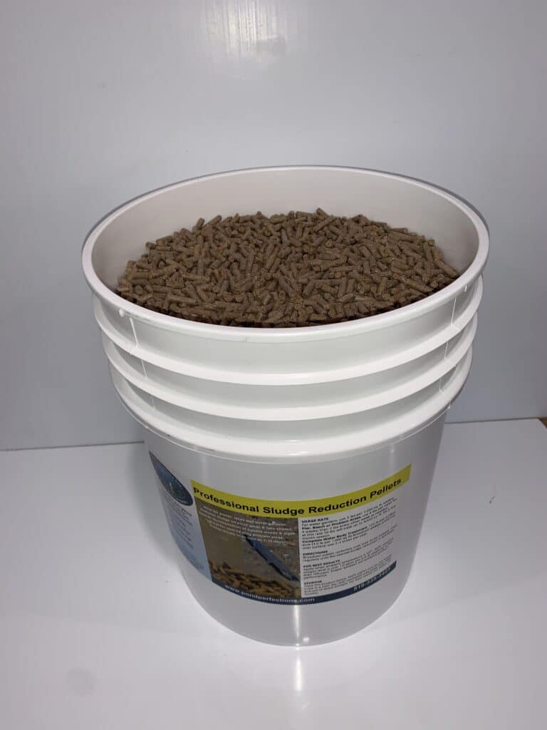 Best Pond Sludge Remover Pellets for Muck Reduction in Canada